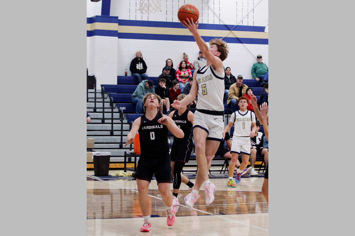 Pirates take commanding victory over Cardinals | Jacksboro Herald-Gazette