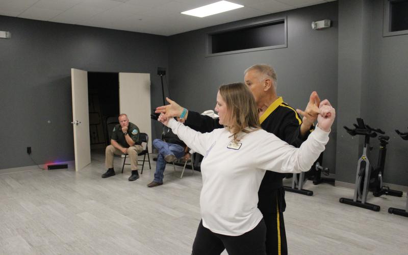 Black belt teaches self-defense class | Jacksboro Herald-Gazette